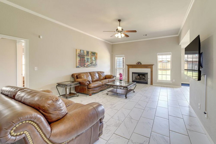 Pool Access: Newly Remodeled House In Broken Arrow - Broken Arrow, OK