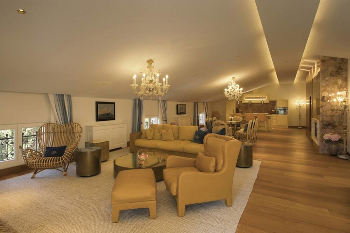 Excellent Mali Losinj Villa | Villa Seabreeze | 7 Bedrooms | Breathtaking Views Of The Adriatic Sea | Spacious Furnished Terrace And Sun Terrace | Private Pool And Hot Tub - Mali Lošinj