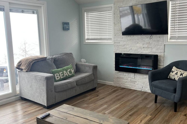 Lakefront - Winery - Gotl Oasis- Sunset Vacation Rentals - Geneva, OH