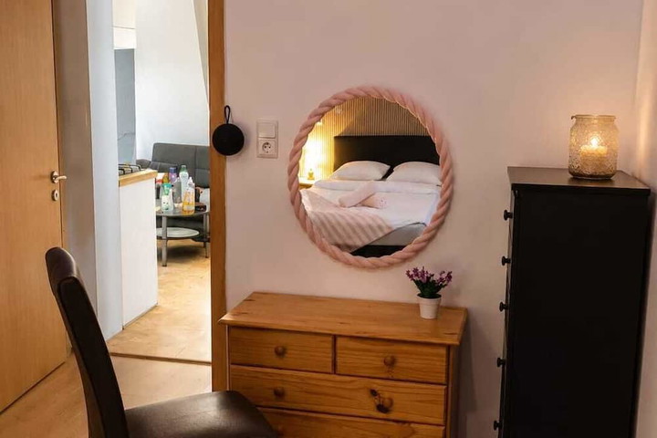 Stylish & Spacious Antwerp Apartment Up To 6 Guests, Central Location - Antwerp
