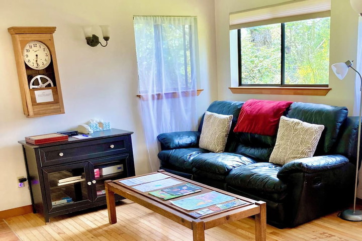 Bird Lover's Paradise ~ Meadowlark House On Mendocino Coast Nature Sanctuary - Mendocino