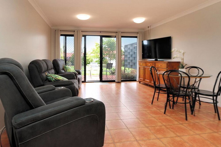Villa 7/1 Pebble Beach Drive Coral Cove - Elliott Heads