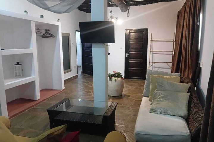 Oasis Villa At Palm Park A Tropical Holiday Home In The Indian Ocean - Diani Beach