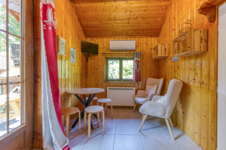Appartement « Chalet Violette » Avec Vue Sur La Montagne, Wi-fi Et Climatisation - Chamrousse