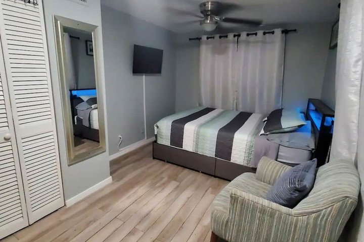Private Guest Suite Close To Hard Rock Stadium / Casino And The Beaches - Miami Gardens, FL