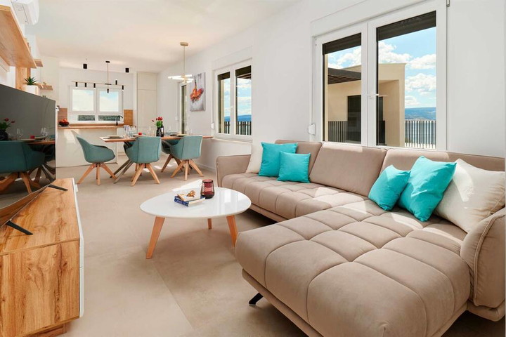Ruhige 6-sz-villa Für 12 Personen Mit Pool, Nahe Dem Strand - Omiš
