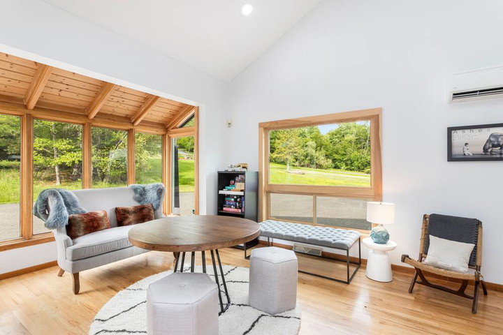 Hunter Mountain Luxury Chalet: Hot Tub, Sauna & Panoramic Views - Hunter Mountain, NY