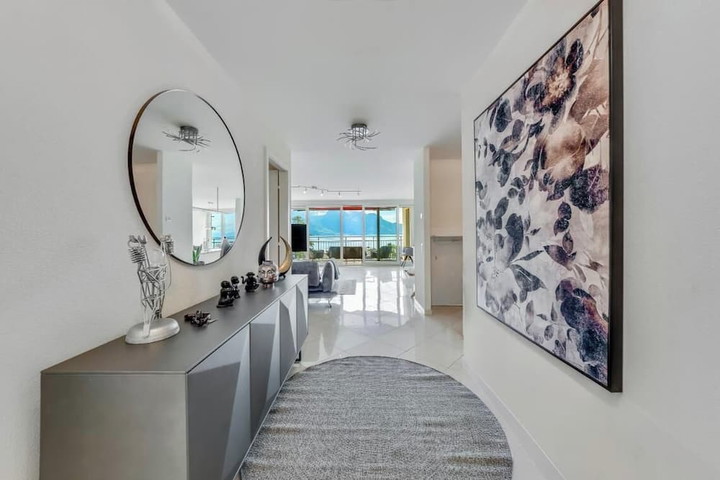 Spacious 3br Lakeview Apartment With Terrace - Montreux