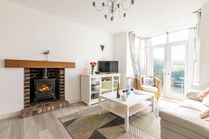 Lan Y Môr : Family-friendly 3bed Cottage With Beach Access In Rhosneigr | Managed By Anglesey Holid - Rhosneigr