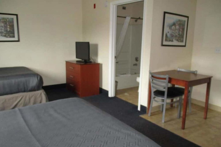 2 Full Beds|non-smoking,kitchen - Ashland, VA