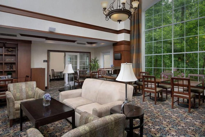 1 Bedroom | Free Breakfast. Indoor Pool. - New Brunswick, NJ