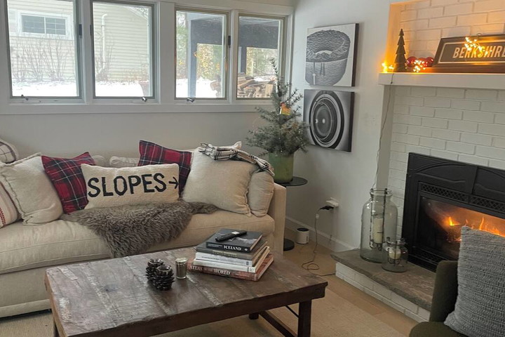 5-bedroom Lake Home House In Peaceful Monterey. Pet Friendly. Fenced In Yard - The Berkshires, MA