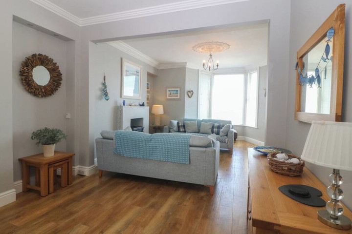 Captain's Rest, Pet Friendly In Criccieth - Criccieth