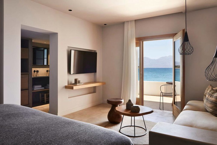 Luxury Crete Hotel | Elegant Bungalow | Large Veranda With Sea View | Modern - Agios Nikolaos