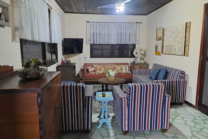 Casa Enelzi 2 Suites + 2 Chambres, 3 Salles De Bain à 80 M De La Plage. Garage, Cuisine Gourmet. 10 Personnes - Itapoá