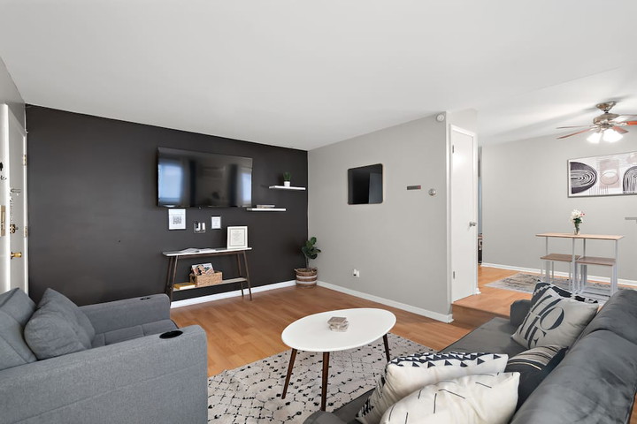 Chic Suite/mins To L Train /Laundry/free Parking - Illinois