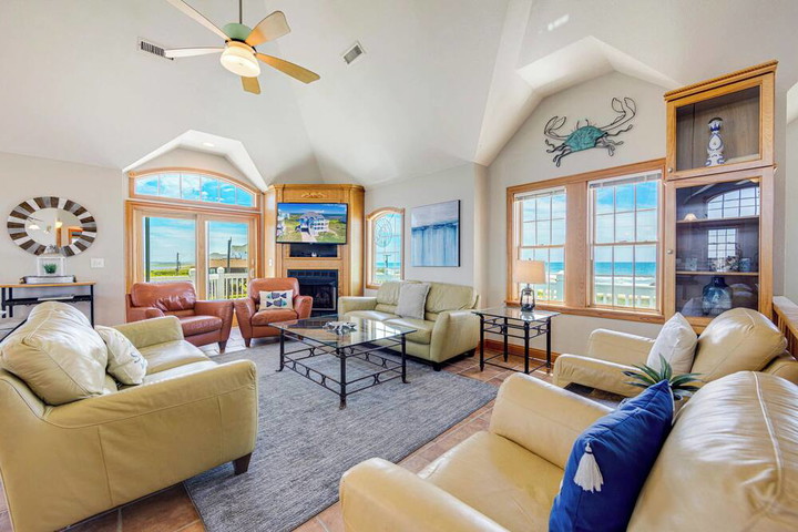 Premier Oceanfront Dog Friendly W/ Pool, Elevator, Hot Tub, Game And Media Rooms - Hatteras, NC