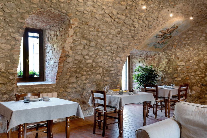 Room 'Il Serraglio Terra' With Shared Garden, Wi-fi And Air Conditioning - Valeggio sul Mincio