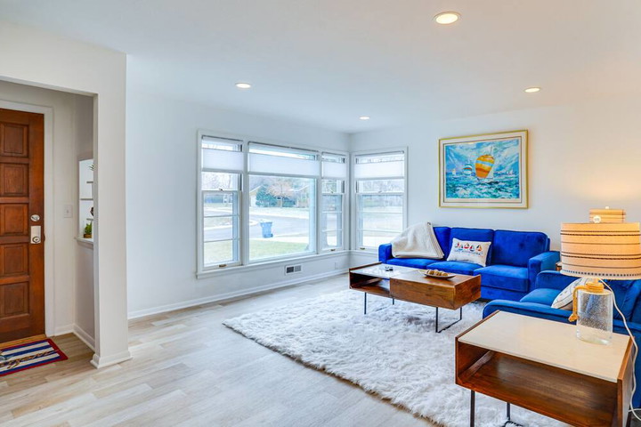 Updated Wayzata Home < 2 Mi To Lake Minnetonka! - Eden Prairie, MN