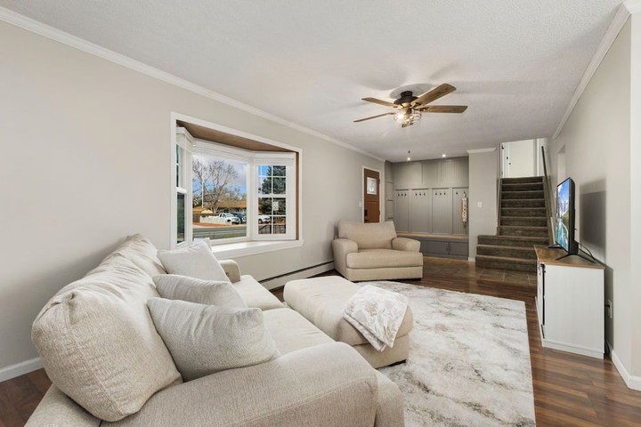 West Greeley 5 Bed/4 Bath Tastefully Furnished And Recently Updated. - Greeley, CO