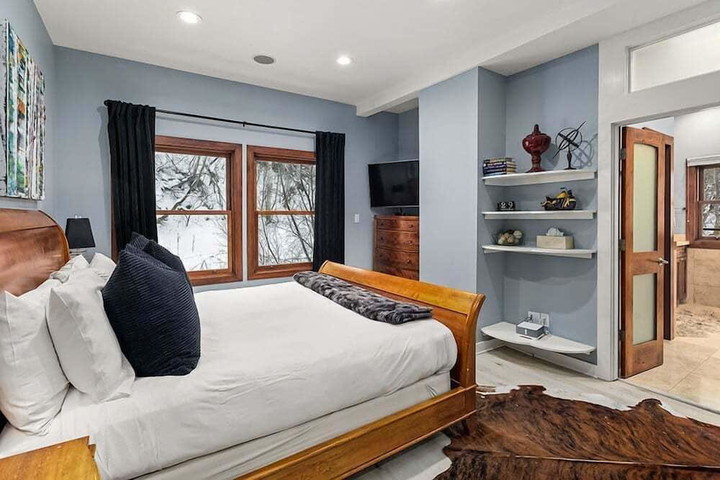 Durant Unit D5 | Deluxe Condo With Beautiful Furnishings, Great Views, And Central A/c - Aspen