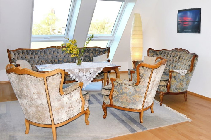 Ferienwohnung (90qm) Im Ersten Obergeschoss - Bad Windsheim