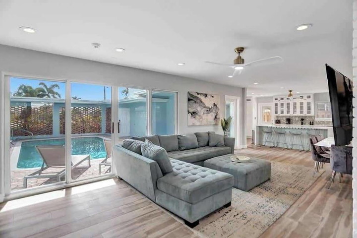 Luxury 6br Villa |Pool, Bbq, Gameroom & Near Beach - Deerfield Beach, FL