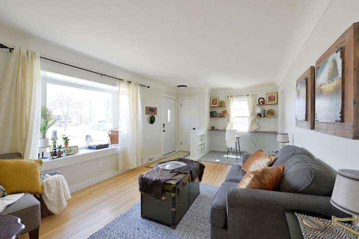 Spacious 3 Bedroom Home Near Ndsu And Fargodome - Fargo, ND