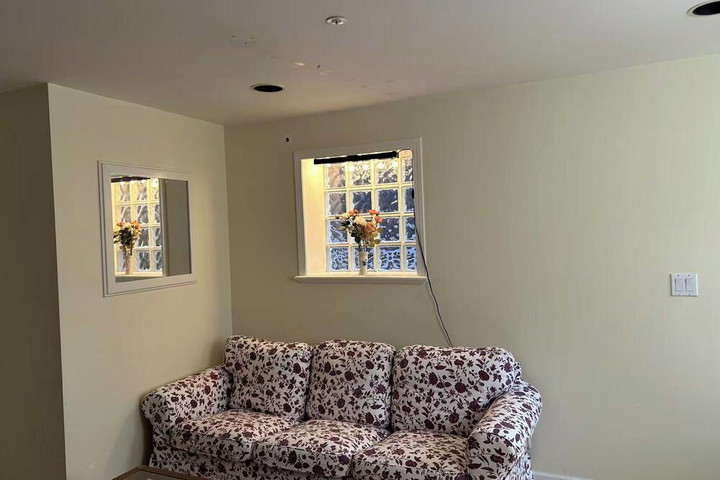 Modern 2 Bedroom Garden Suite In Serene Vancouver Neighbourhood - Vancouver