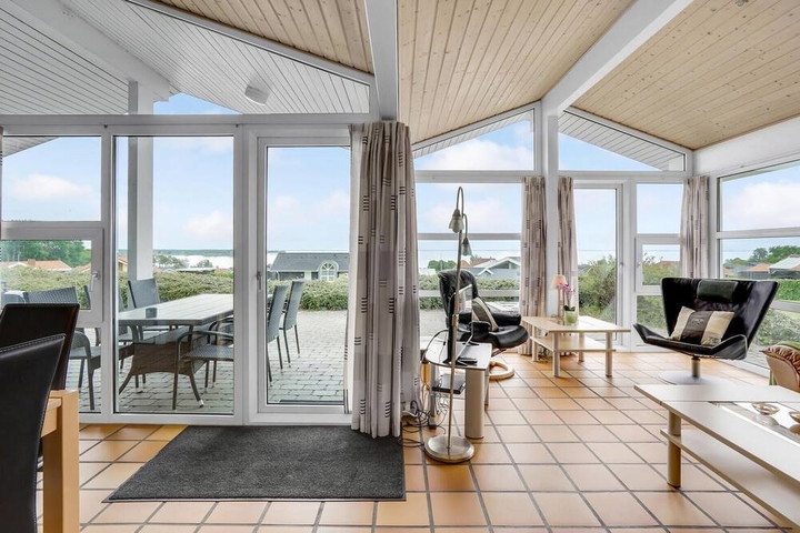 Amazing Home In Sjølund With Kitchen - Kolding