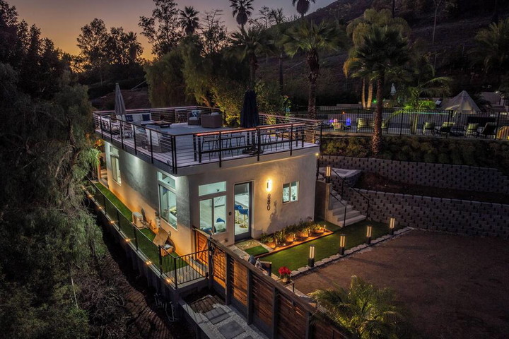 Buena Creek Vista Guest House - Rooftop Deck, Pool - Escondido, CA