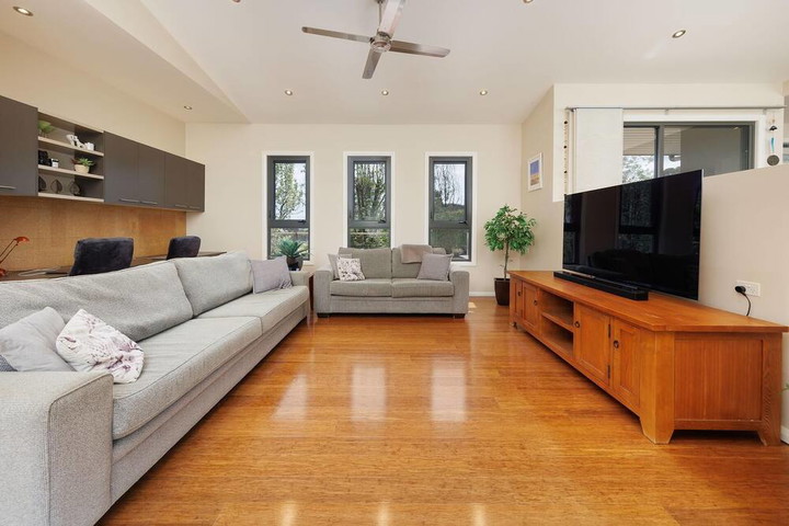 Peregrine Pool Paradise - Outstanding Four Bedroom Family Home With Pool! - Albury