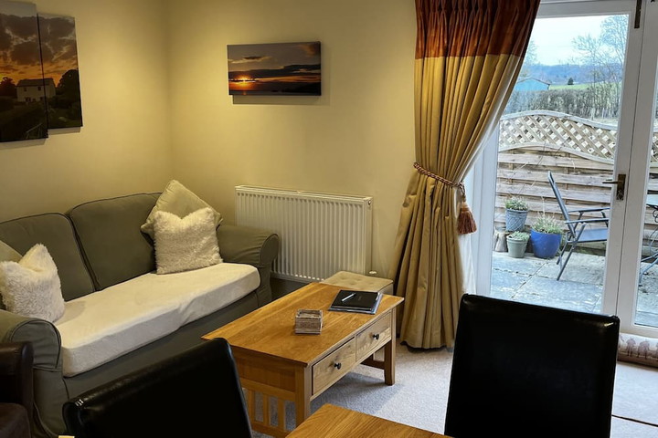 Orchard Cottage. 2-bedroomed Cottage.  Short Breaks Welcome.  Free Wi-fi - Herefordshire