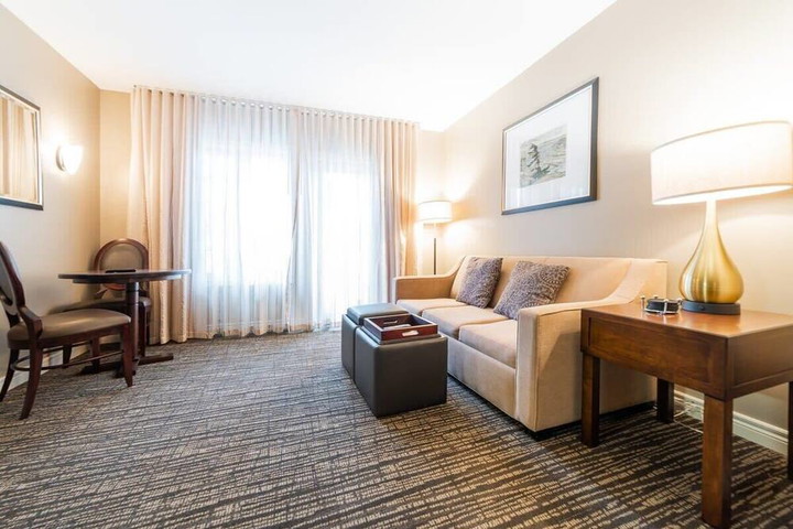 Jr Club Suite: Kitchenette, Pool, Hottub, Gym, Bbq - Horseshoe Valley, ON