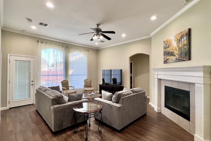 Cozy, Warm, Pool, Bbq, 2 Kingbeds, Sleep 11 - Denton, TX