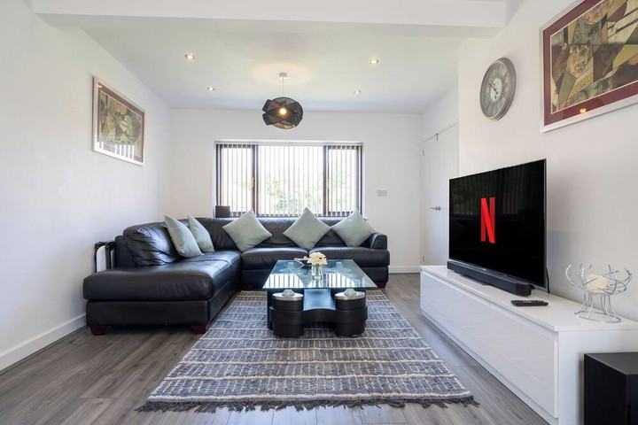 Harborne 3 Bed Home Near Hospital & University - Birmingham