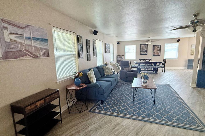 Charming Getaway With All The Comforts Of Home! - Chesapeake, VA