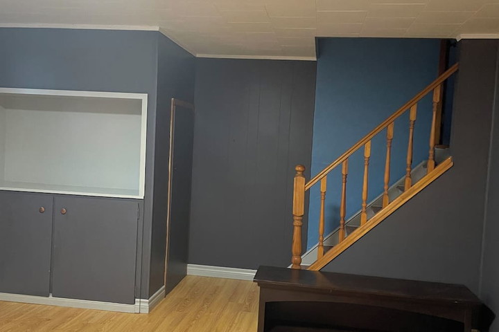 A Min Walk To The Zoo And University!2 Bed Apartment - Peterborough, ON, Canadà