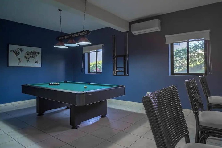 Villa 3 Chambres à Sosúa Superbe Avec Piscine à Débordement, Vue Océan, Billard, Bar - Sosúa