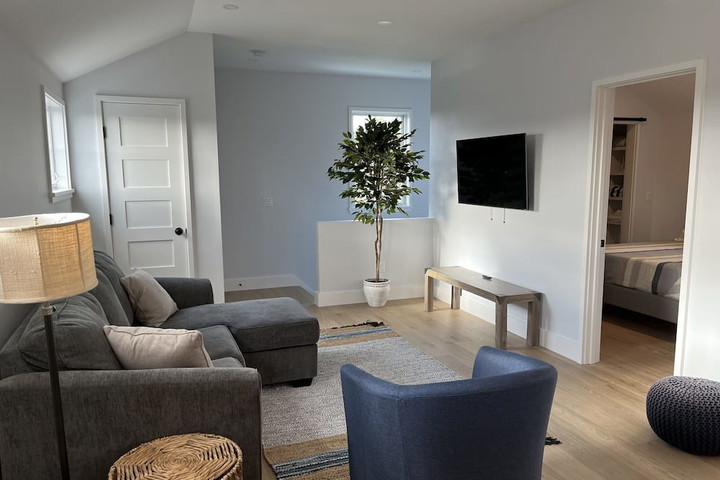 Brand New, Modern And Cozy 1 Bedroom, 1 Bath Cottage! Secluded And Convenient. - Nantucket, MA