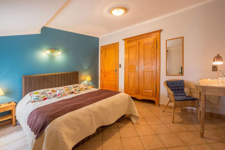 Bedroom 1 To 2p. Self-catering, Park, Kitchen/dining Room - Ardèche