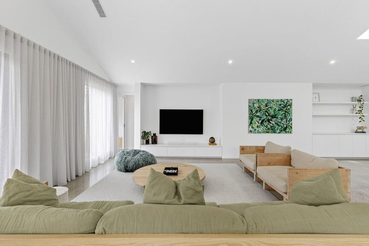 Duneview Luxe- 4 Bedroom Designer Home, Aircon, Weddings, Beach - Point Lonsdale