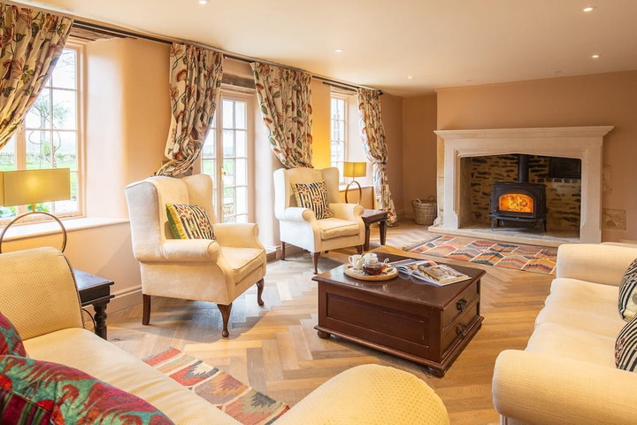 Ashworth House - Leafield Near Charlbury - Witney