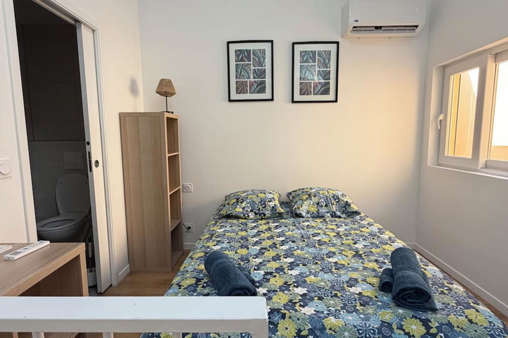 Duplex Moderne Avec Terrasse Au Cœur De Nice. - Carros
