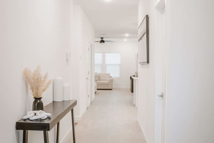Spacious 4-bedroom House In Glendale - Glendale, AZ