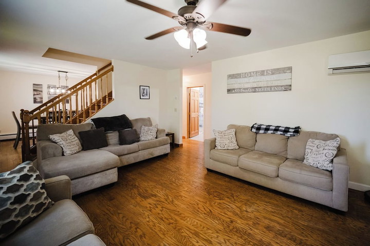 Country Retreat | Hot Tub Near Colby & Thomas - Waterville, ME