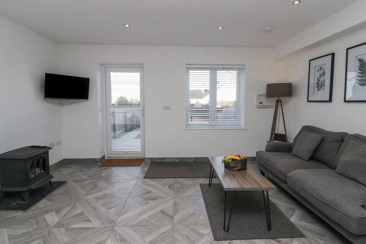 Edgemere Hideaway, Pet Friendly, With A Garden In Cartmel - Grange-over-Sands
