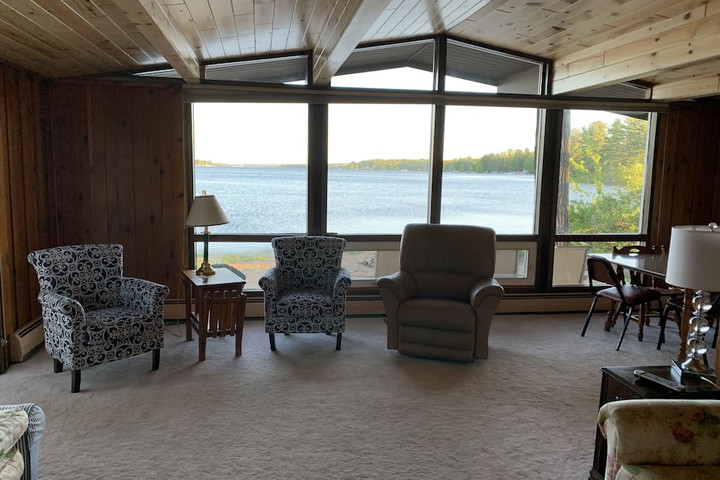 Gaylord-otsego Fall- 2026. Rent 2 Nights- 2 Nights Free. - Gaylord, MI