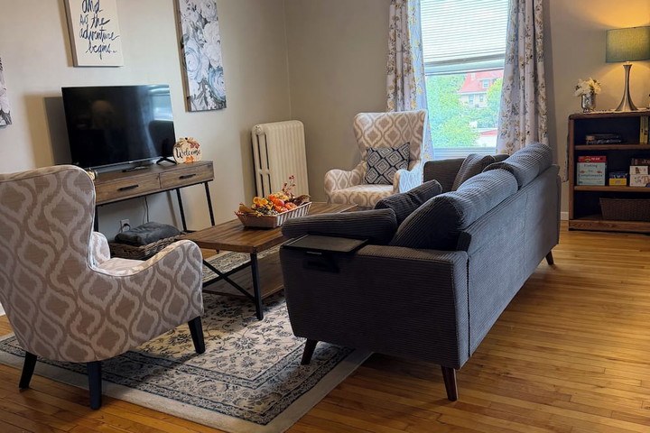 Grand Ave Apartment St. Paul - Bloomington, MN