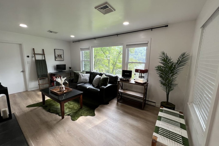 Lakehouse, Boat Dock, Kayaks, Fire-pit, King Bed, 1 Hour & 15 Min From Nyc Etc! - Brewster, NY